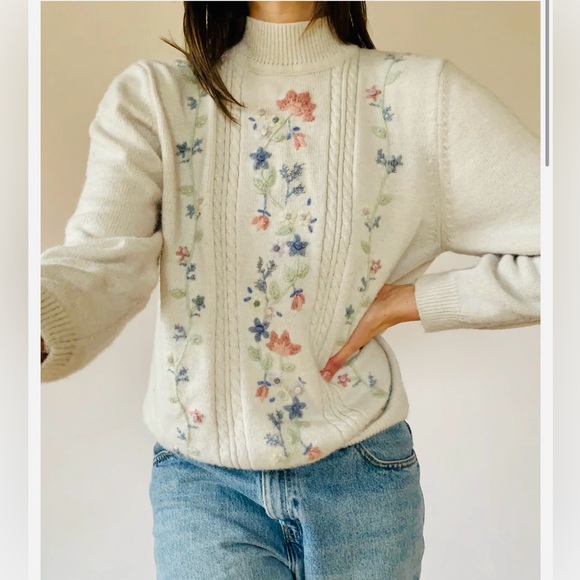 Vintage | Sweaters | Vintage Pastels Cream Embroidered Cable Knit ...